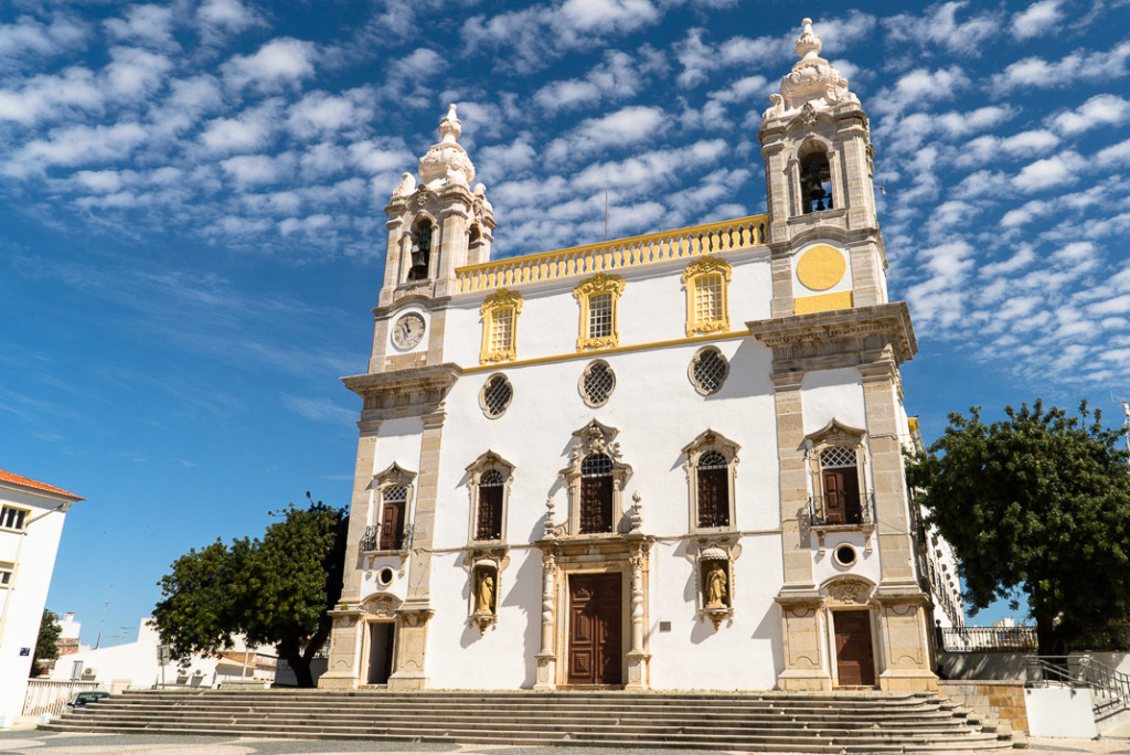 The Bones Chapel: Faro's Frightful Side - GlobeSlice